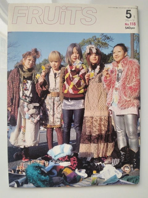 FRUITS MAGAZINE STREET Fashion Harajuku Tokyo Japan May 2007 No.118 Kawaii JAPAN £37.93 ...