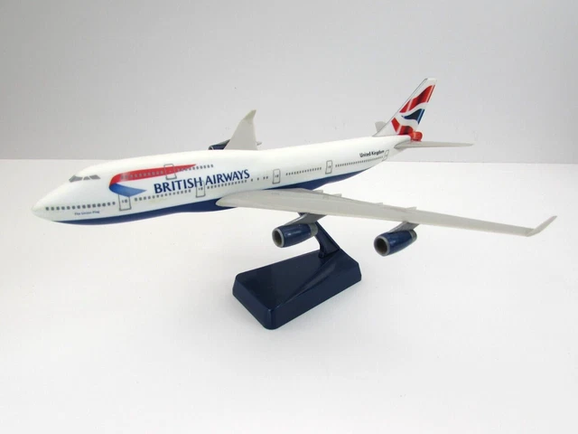 BRITISH AIRWAYS BOEING 747-400 Push-fit Model Aircraft with Stand £7.50 ...