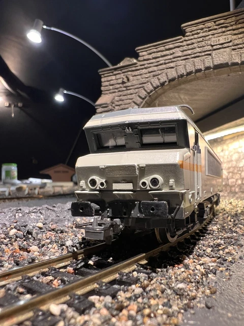 BB15034 LOCOMOTIVE JOUEF SNCF Train Électrique HO Loco 1/87 EUR 12,50 - PicClick FR