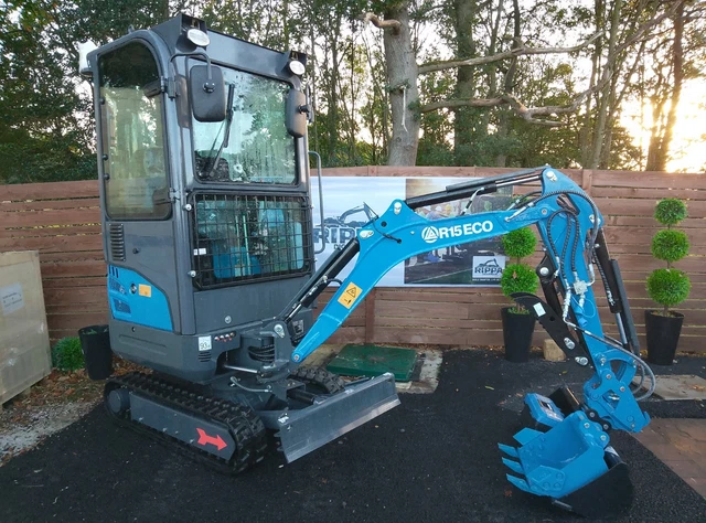 (2025 STOCK ALL Sold) Rippa R15 Eco Mini Excavator 1.5 Ton Full Cab Inc ...
