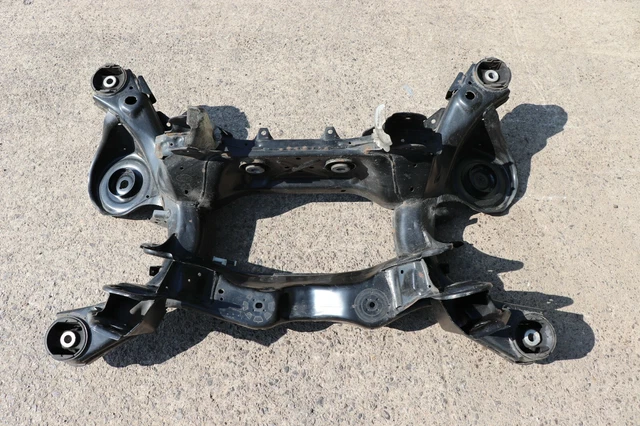 RANGE ROVER SPORT L494 Rear Subframe Axel 2.0 Petrol Hfla-5K091 £290.00 ...
