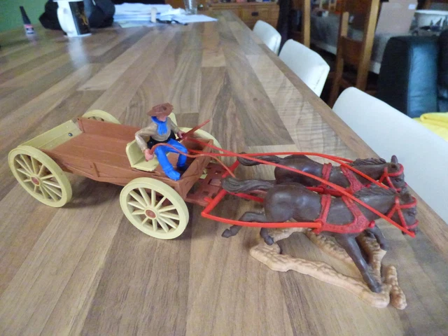 RARE VINTAGE TIMPO Toy Soldiers WILD WEST UNCOVERED WAGON WITH DRIVER ...