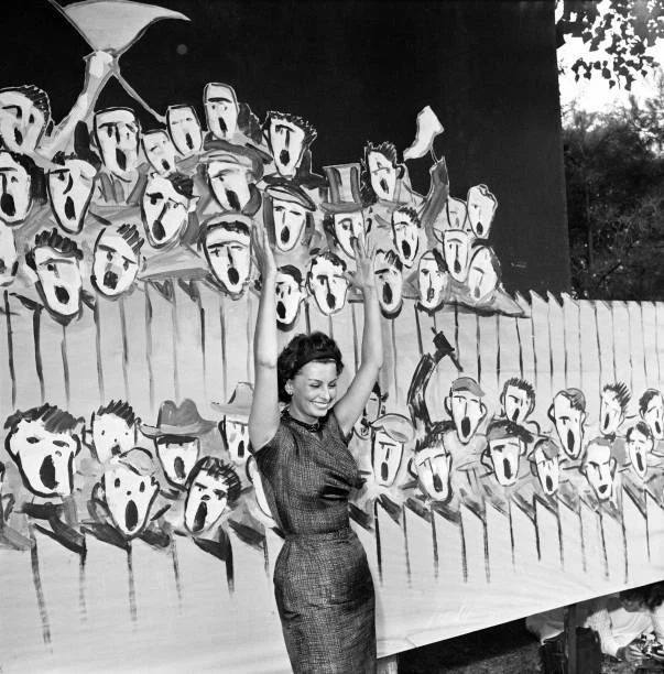 SOPHIA LOREN AT The Venice Film 1958 Old Photo 4 £5.64 - PicClick UK