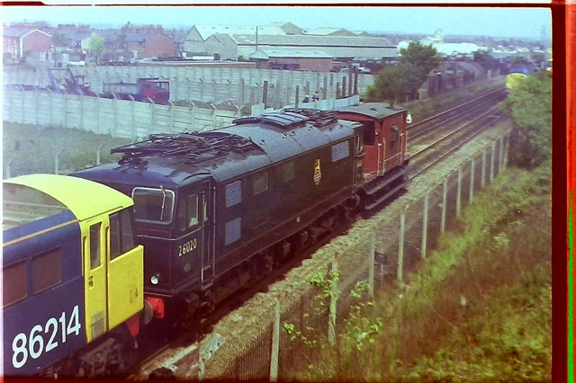 35MM RAILWAY COLOUR Negative EM1 26020 at Rainhill 1980 £1.75 - PicClick UK