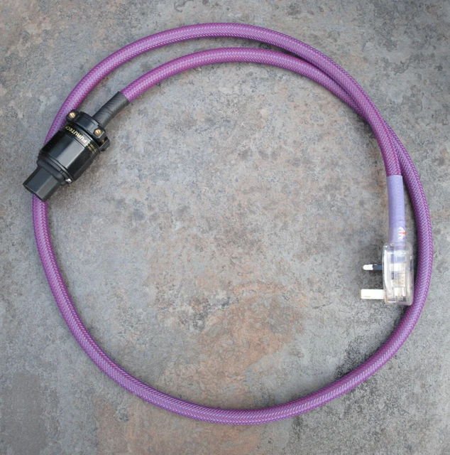 THE MISSING LINK The Reference HCX Power Cable / Mains Cable 1.5m £450. ...
