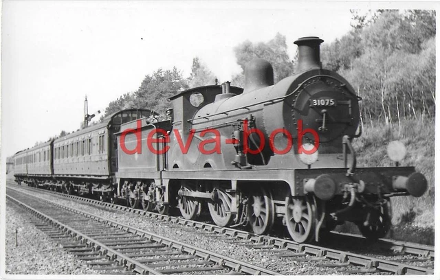 RAILWAY PHOTO SR D 31075 Crowthorne 1956 SECR 4-4-0 Loco Southern SE&CR ...