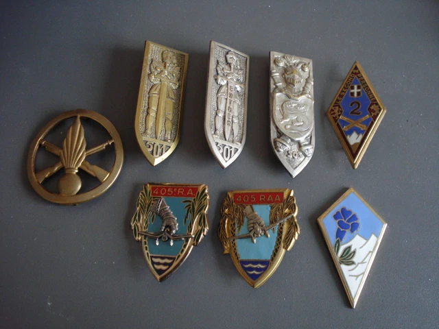 INSIGNES MILITAIRES CHARS DE COMBAT et ARTILLERIE EUR 20,00 - PicClick FR