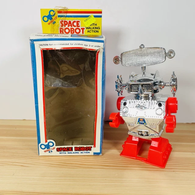 VINTAGE WIND UP Space Robot with Walking Action 8" Plastic Figure No ...
