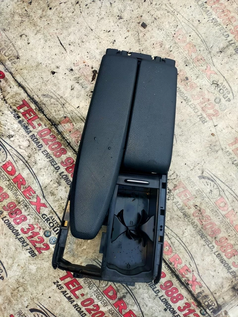MERCEDES-BENZ C CLASS W204 Centre Console Leather Arm Rest With Trim ...