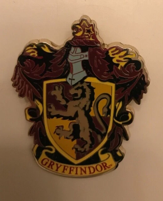 WIZARDING WORLD HARRY Potter Universal Studios Gryffindor Crest Pin No ...