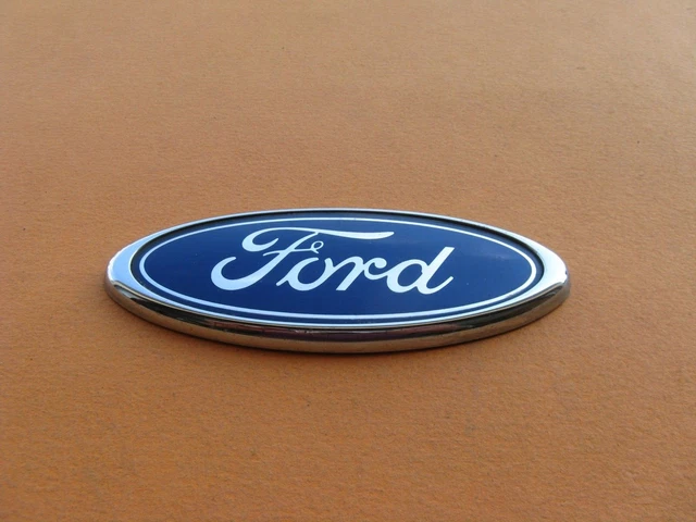 05 06 07 Ford Focus Hatchback Rear Lid Emblem Logo Badge Sign Used Oem ...