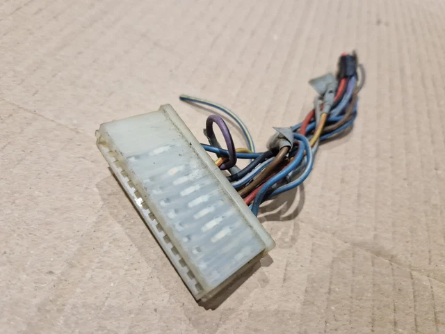 VW GOLF CADDY Mk1 Speedometer Instrument Cluster Wiring Connector Plug ...