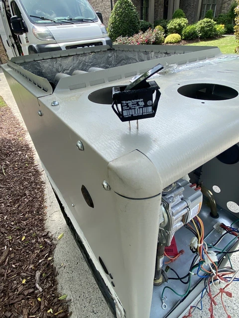 NORDYNE GIBSON INTERTHERM Miller Furnace Door Switch 632125 632125R ...