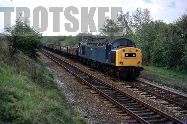35MM SLIDE BR British Railways Diesel Loco 40164 Class 40 Garswood 1983 ...