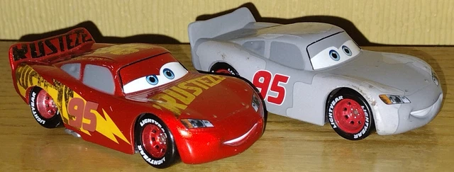 DISNEY PIXAR CARS 2 x LIGHTNING MCQUEEN Metallic RUSTEZE & Grey Primer ...