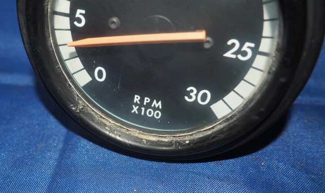 FREIGHTLINER FLD120 DASH Tacho Tachometer Gauge Instrument Genuine FOR ...