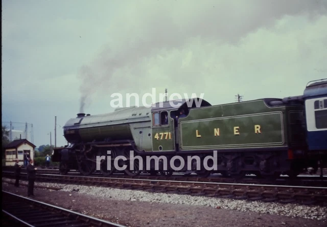 LNER 4771 GREEN Arrow Locomotive 1970s Original 35mm Railway Slide £2. ...