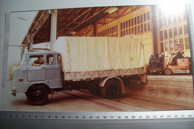 GROSS-FOTO, DDR KRAFTVERKEHR Lkw, IFA W50 Speditionspritsche ...