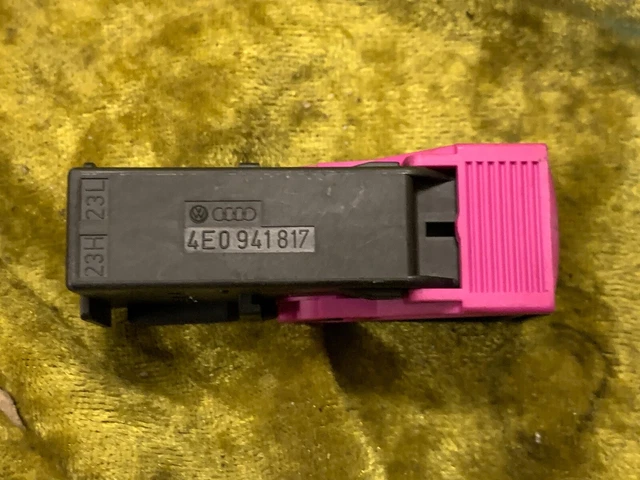 AUDI A6 / 4F `06 elektronischer Würfel Stecker 4E0941817 Original EUR ...