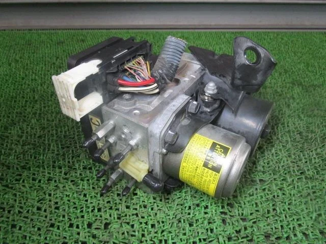 TOYOTA CROWN MAJESTA 2009 DBA-URS206 ABS Actuator 4405030250 [Used ...