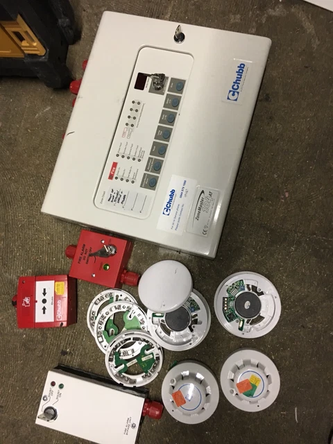 CHUBB KENTEC ZONEMASTER 104AT Zone Fire Alarm Control Panel K6800 Sigma ...
