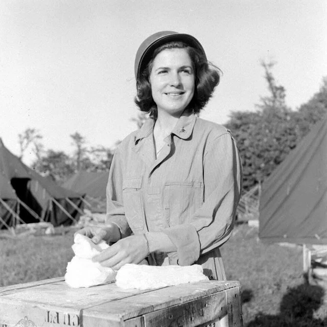 WWII B&W PHOTO US Army Female Nurse World War Two WW2 Medical Corps D ...