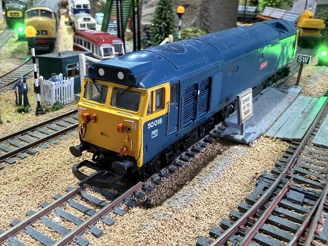 LIMA OO GAUGE Br Blue Class 50 Diesel Locomotive 50036 Revenge ...
