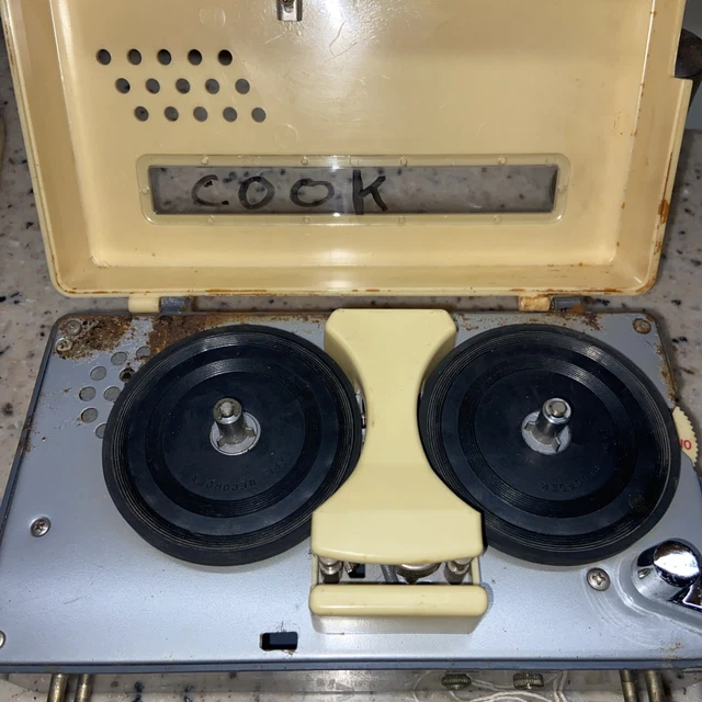 RARE VINTAGE 1960S VALIANT Portable Reel Tape Recorder Untested As Is ...