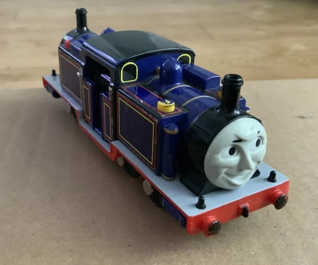 TOMY TRACKMASTER THOMAS the Tank Engine Mighty Mac Tomy Gullaine 2005 ...