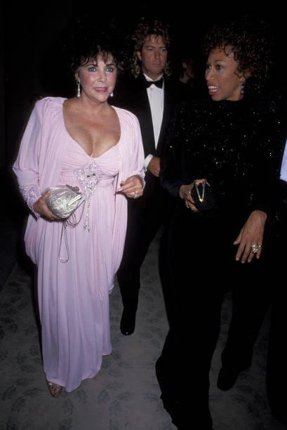 ELIZABETH TAYLOR, LARRY Fortensky & Altovise Davis 1990 Old Photo £5.35 ...