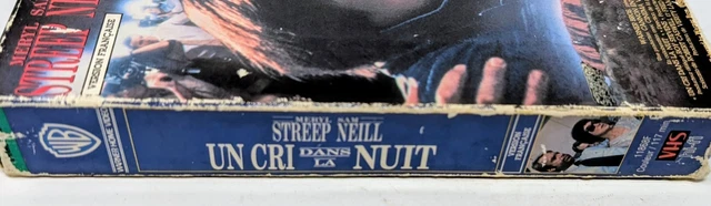 UN CRI DANS La Nuit VHS (1988) - NTSC - French - VG/G (Tested) $14.95 ...