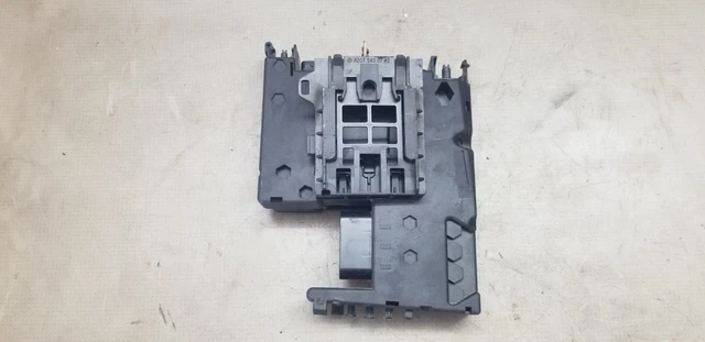 FUSE BOX MERCEDES W204 Battery Terminal Control Unit Module A2075400740 ...