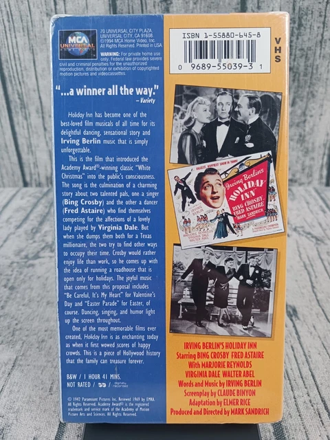 HOLIDAY INN (VHS, 1994, Universal, B&W) Irving Berlin, Bing Crosby ...