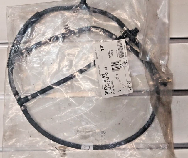 NEW GENUINE MERCEDES-BENZ OM642 V6 Diesel Injector Leak Off Pipe ...