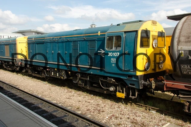 UK DIESEL TRAIN Railway Photograph Of Class 20 20107 Loco. (Rm20-181) £ ...