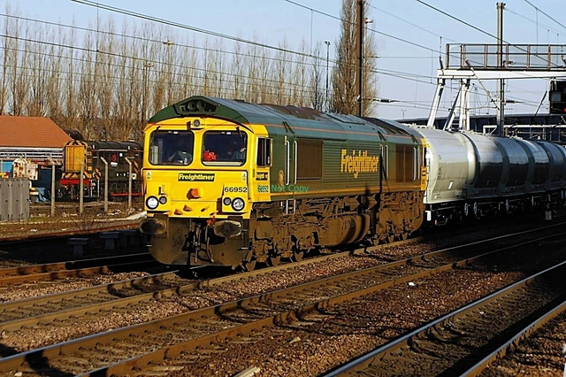 C3 6X4 GLOSSY Photo Freightliner Class 66 66952 @ Doncaster £1.00 ...
