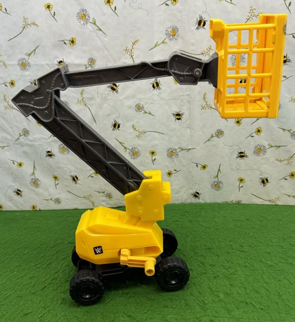 WWE WRESTLING CRANE Cherry Picker Toy Working Crank Raise And Lower ...