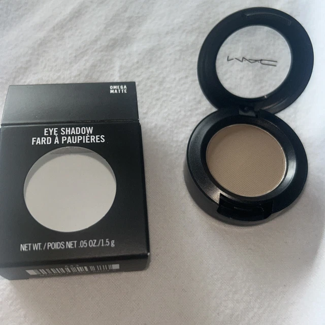 MAC POWDERKISS OMBRETTO Omega Opaco, nuovo imballato. EUR 28,79 ...