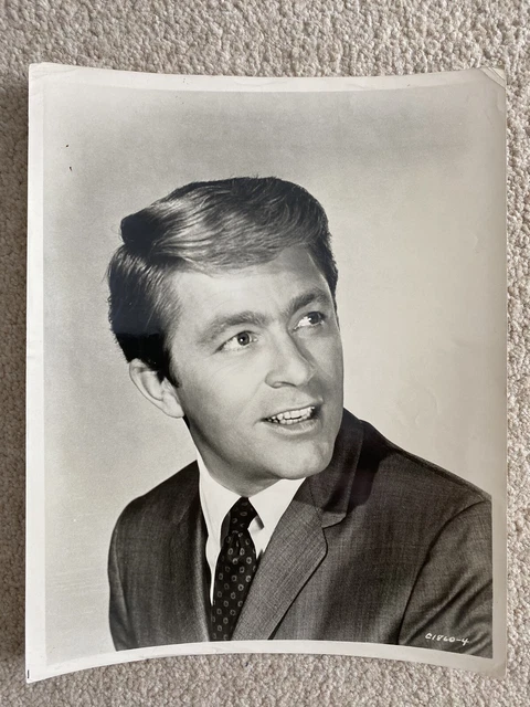 BILL BIXBY AMERICAN ACTOR BLACK AND WHITE PHOTOGRAPH (10 x 8) £4.99 ...