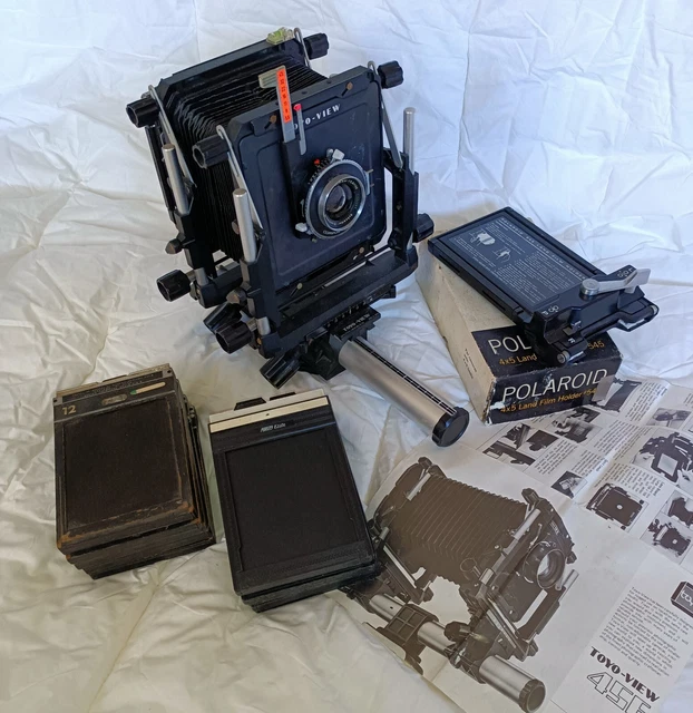 TOYO VIEW 5x4 Large Format Camera with 11 DD slides and Polaroid back ...