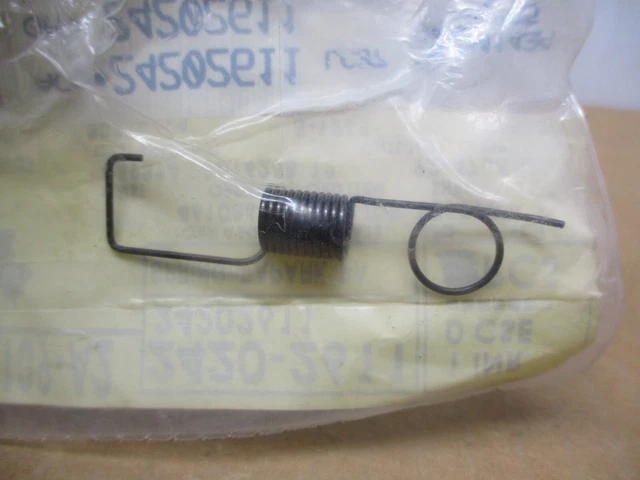 AUTO TRANS SPRING ACDelco GM OE/GM Genuine Parts 24202611 £16.48 ...