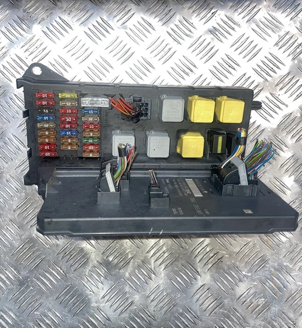 MERCEDES SPRINTER W906 Fuse Box SAM CONTROL UNIT A9069003502 £99.00 ...