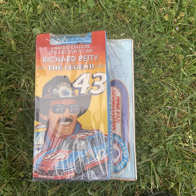 RICHARD PETTY LIMITED Edition Collector's Car & VHS - '92 Fan ...