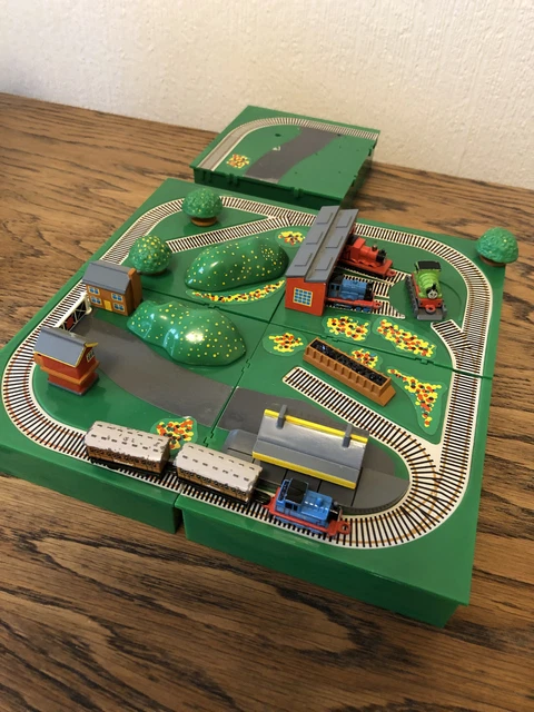 THOMAS THE TANK Engine ERTL Miniatures £19.99 - PicClick UK