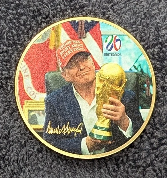 DONALD TRUMP GOLD Coin US President World Cup 2026 Autograph USA Messi ...