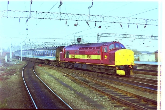 35MM RAILWAY COLOUR Negative Class 37 421 at Crewe £1.75 - PicClick UK