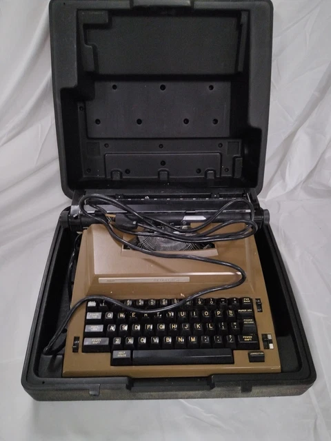 SEARS ROEBUCK & Co. Electric Typewriter, Model 161.53620 The Graduate ...