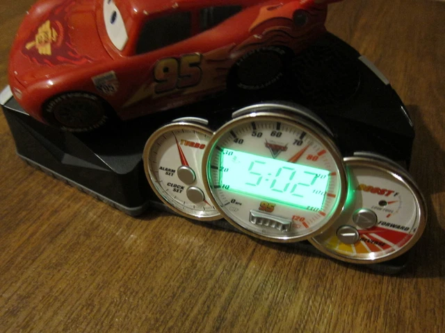 DISNEY PIXAR CARS 2 Lightning McQueen Animated Talking Sound Effects ...