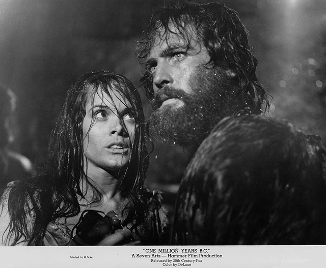 RAQUEL WELCH - One Million Years B.C. (1966) - 8 1/2 X 11 EUR 8,42 ...