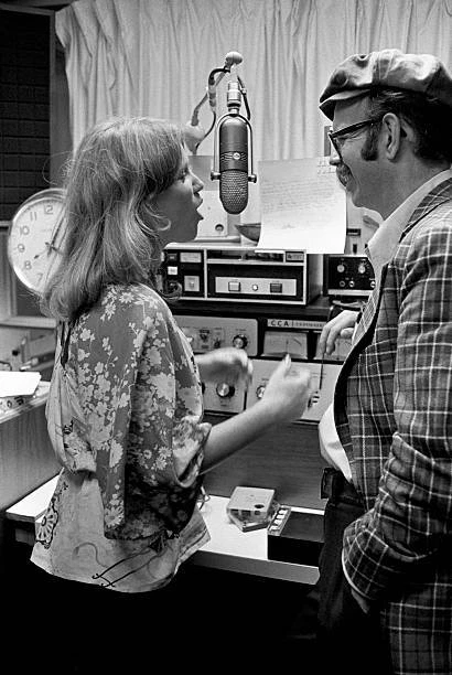 ACTOR & SINGER Mary Kay Place & Actor Graham Jarvis 1976 OLD PHOTO $5. ...